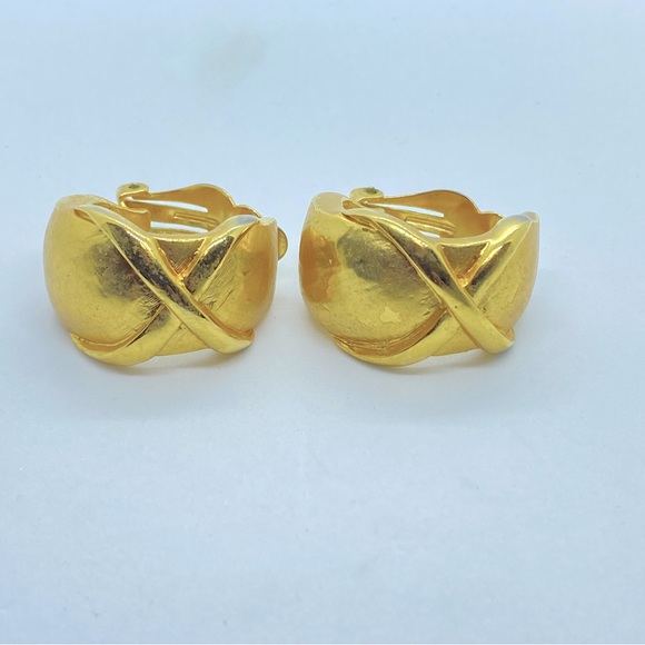 Jewelry | Vintage Chunky 8s Statement Brushed Gold Tone Raised Cross ...